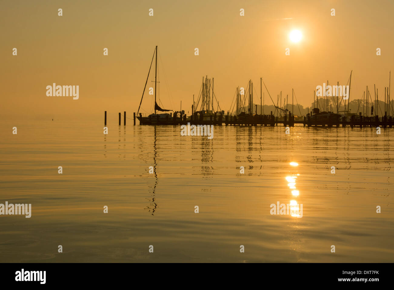 Sunrise over the Magothy River near the Chesapeake Bay Stock Photo - Alamy