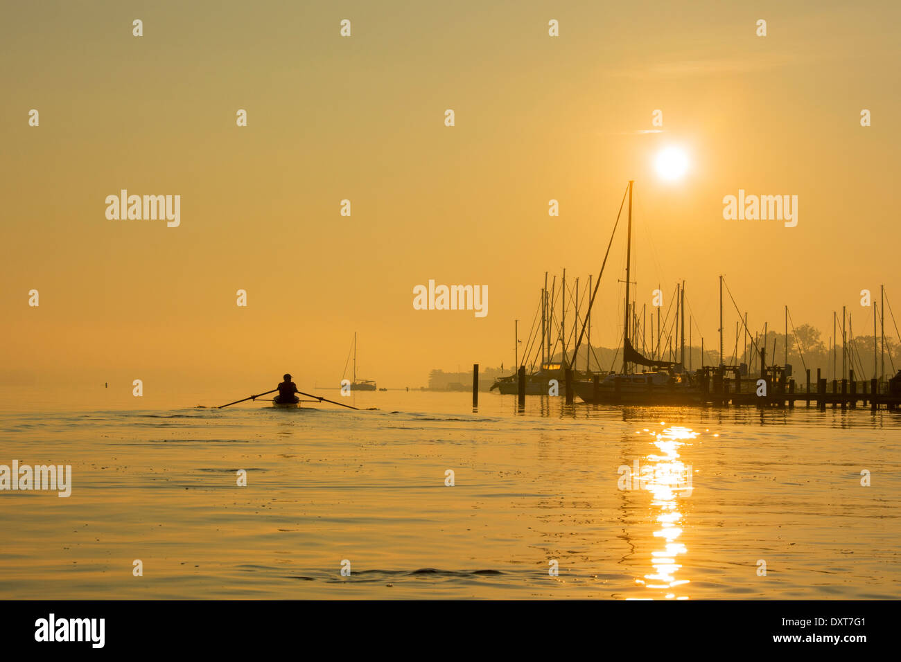 Sunrise over the Magothy River near the Chesapeake Bay Stock Photo - Alamy