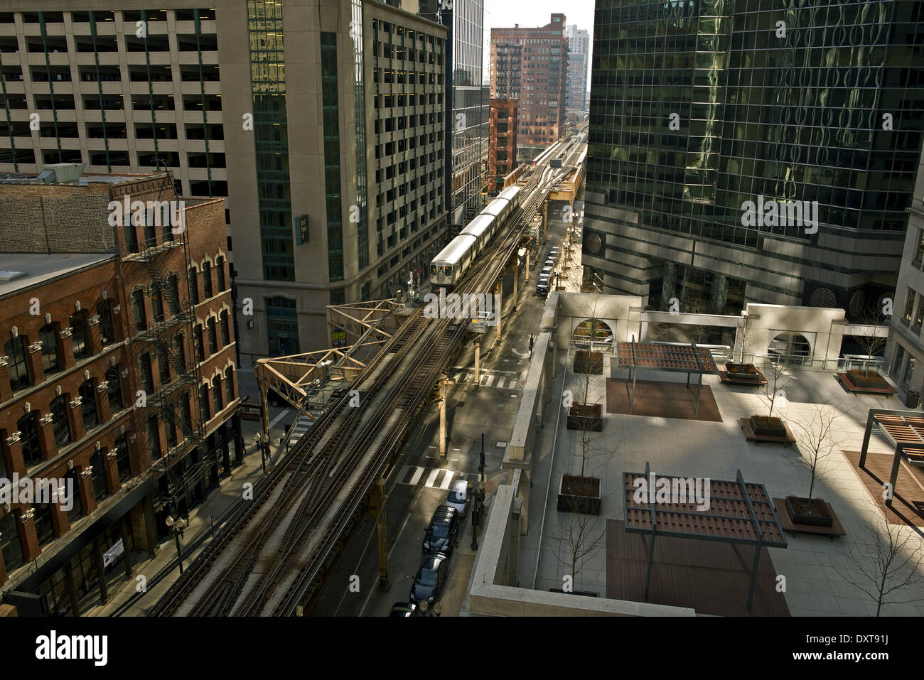 Chicago Commute - Downtown Chicago Trains and Streets Between Highrises ...
