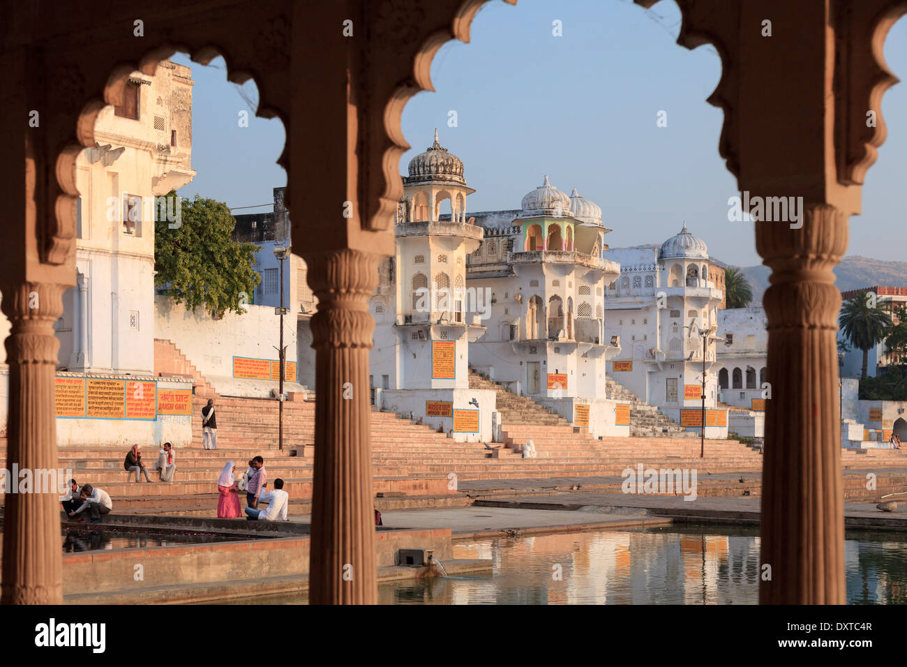 Bathing ghats hi-res stock photography and images - Alamy