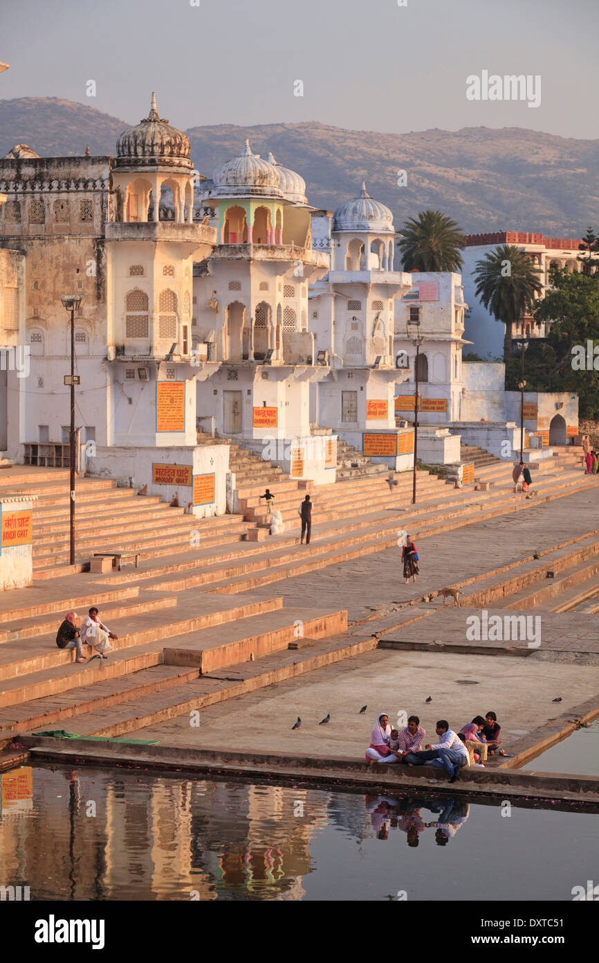 Indian bathing hi-res stock photography and images - Alamy