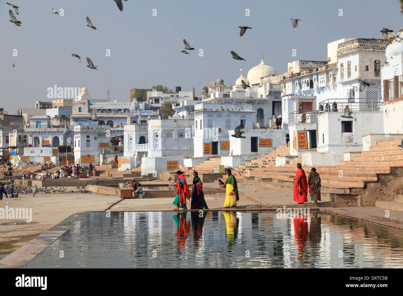 India, Rajasthan, Pushkar Holy Town, Bathing Ghats on the Lake Stock ...