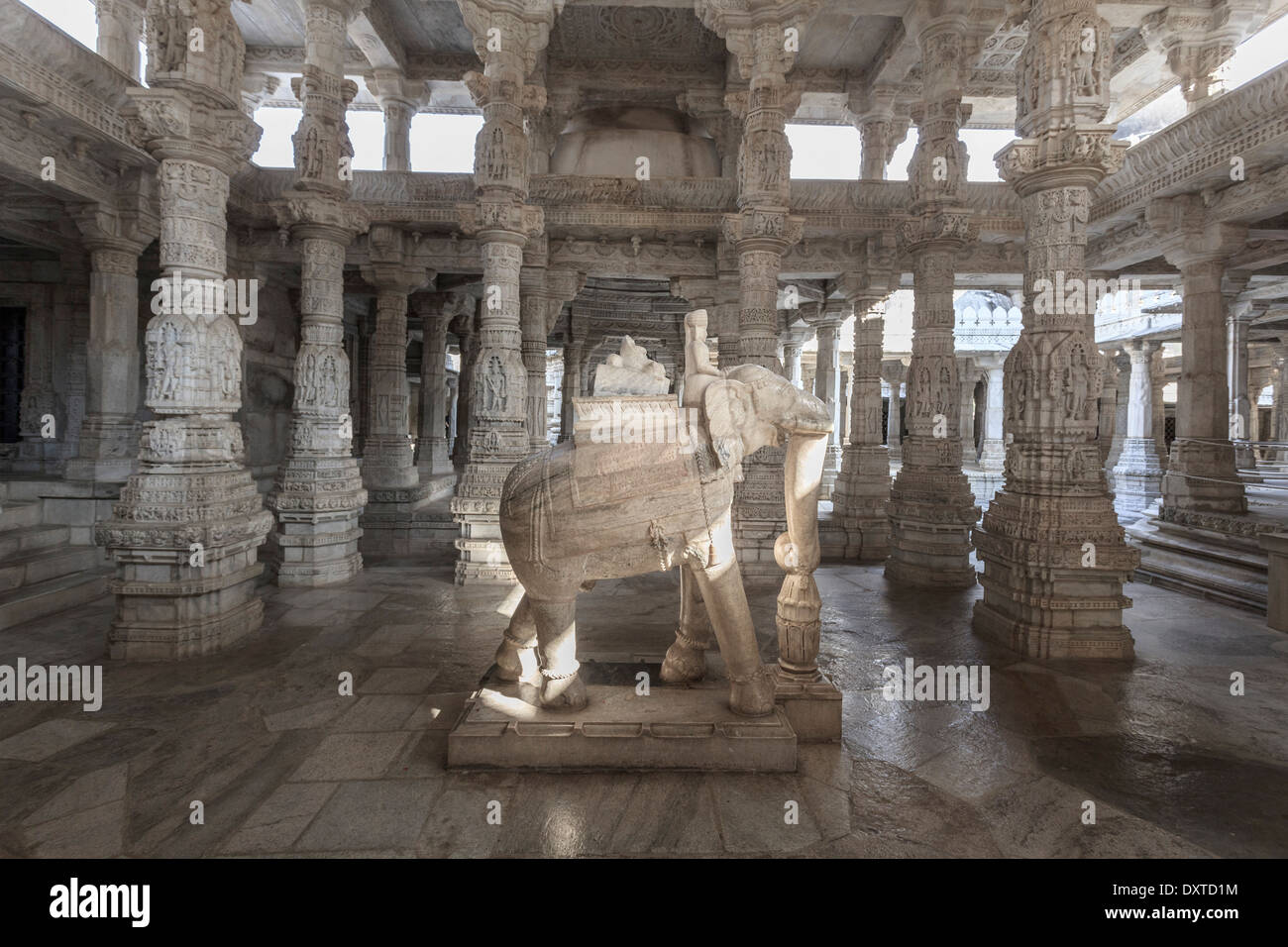 Ranakpur jain temple hi-res stock photography and images - Alamy