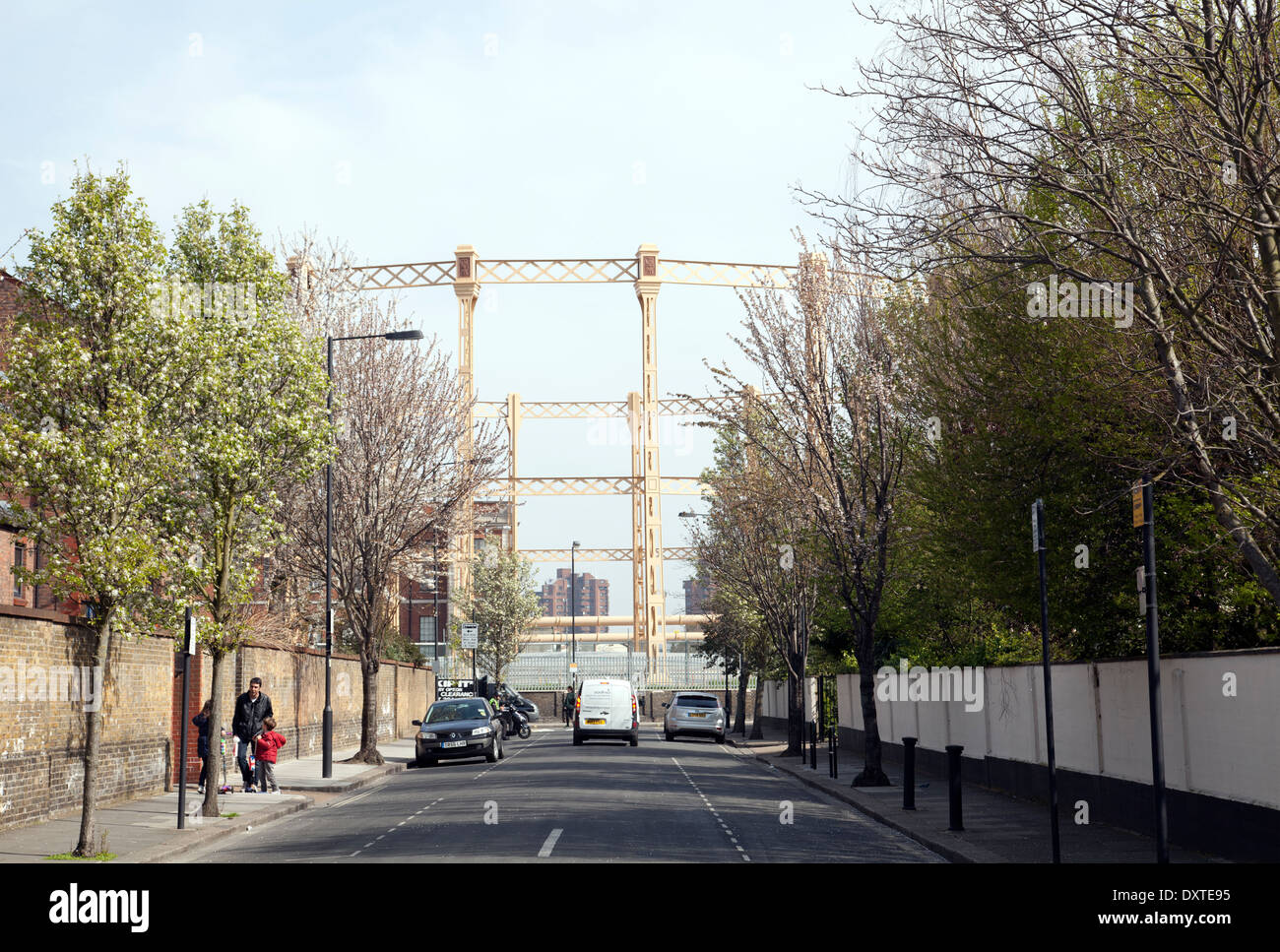 North thames gasworks hi-res stock photography and images - Alamy