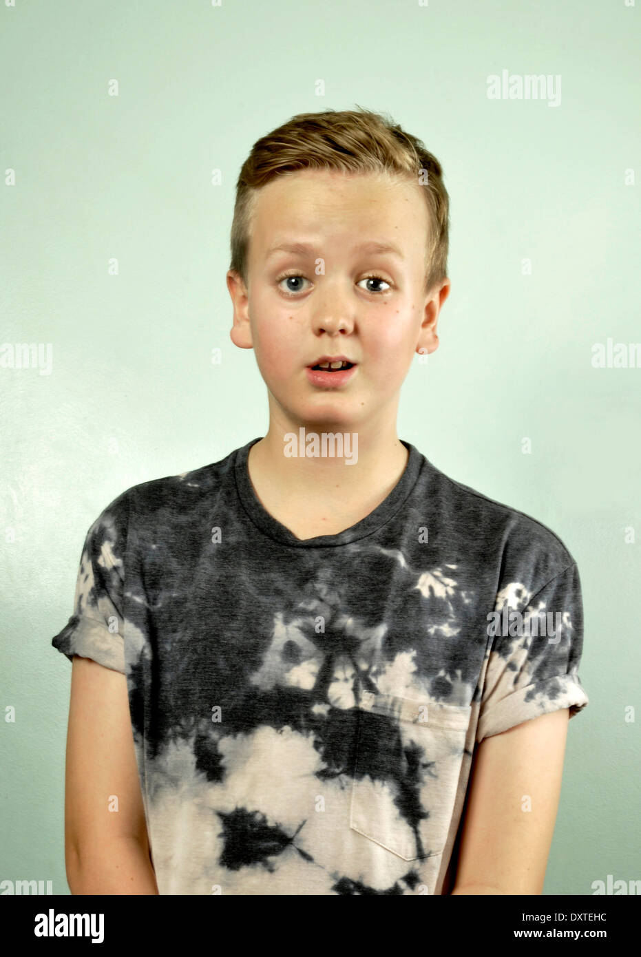 Confused boy hi-res stock photography and images - Alamy