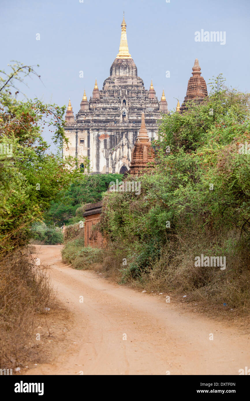 Thatbyinnyu temple hi-res stock photography and images - Alamy