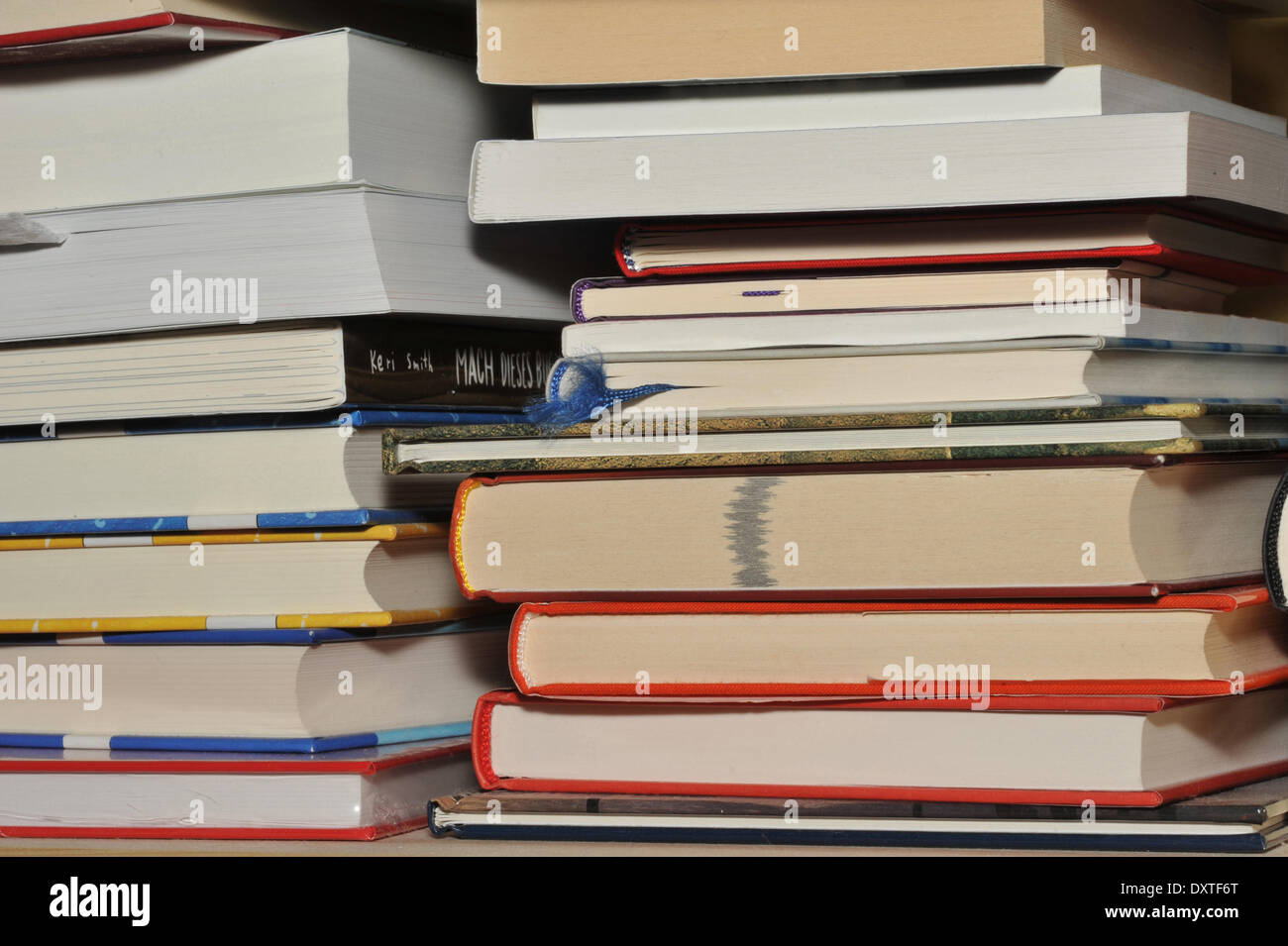 Bibliotheken bildung hi-res stock photography and images - Alamy