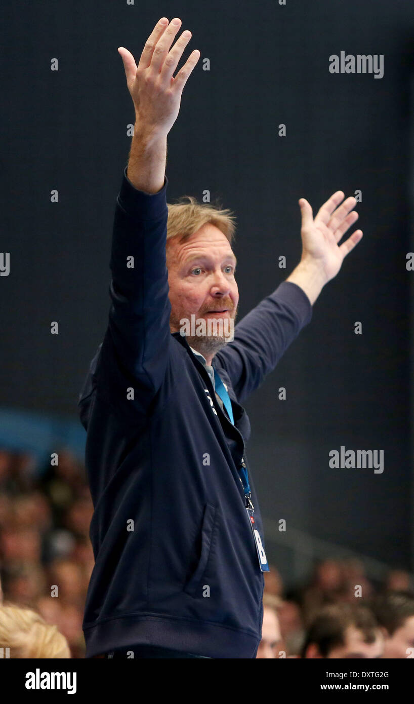 Hamburg, Germany. 30th Mar, 2014. Hamburg's coach Martin Schwalb ...