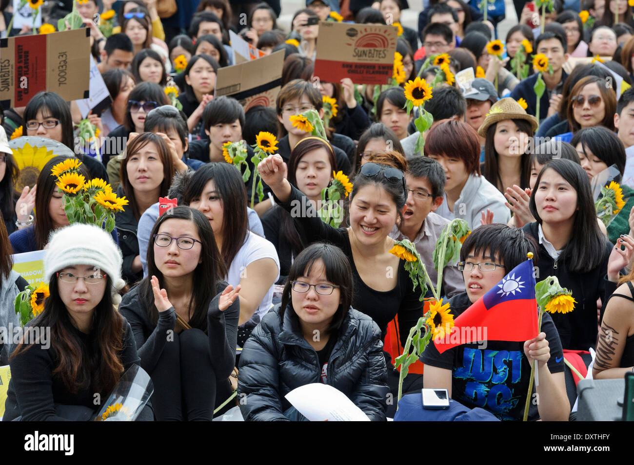 Liberty square taiwan students hi-res stock photography and images - Alamy