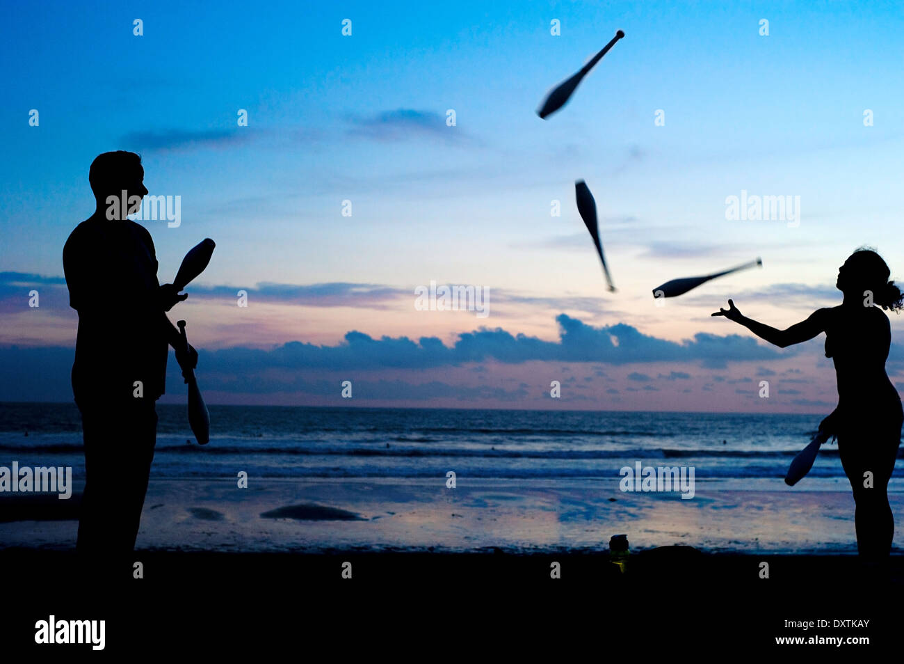 Juggler juggling play circus hi-res stock photography and images - Alamy