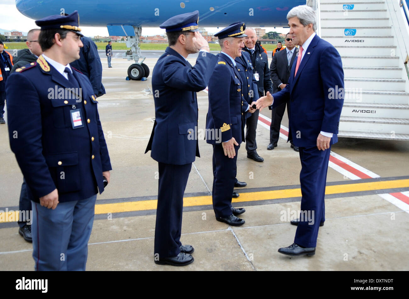 Military Officers Welcome Secretary Kerry Back to Rome Stock Photo - Alamy