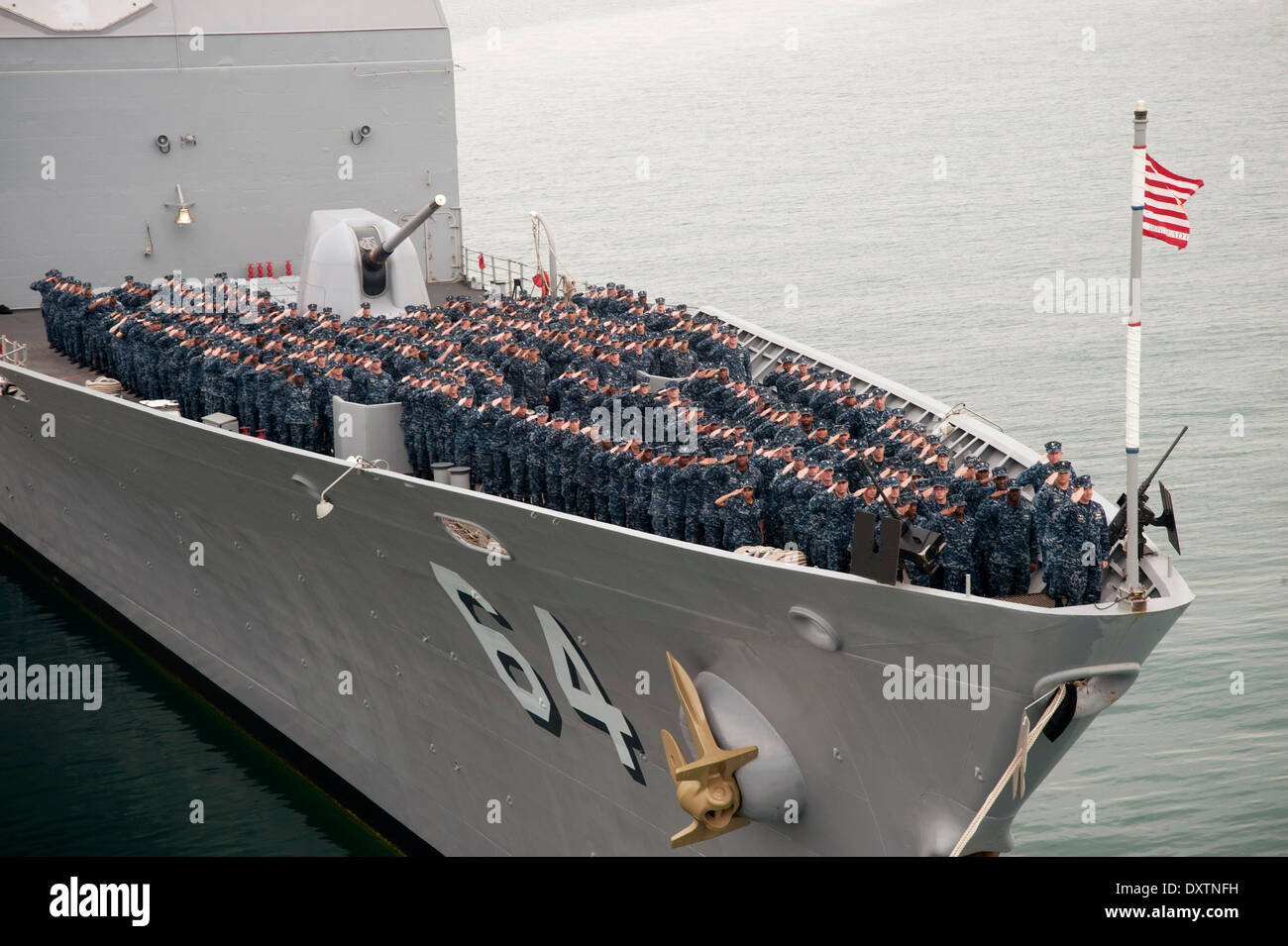 Guided missile cruiser gettysburg hi-res stock photography and images ...