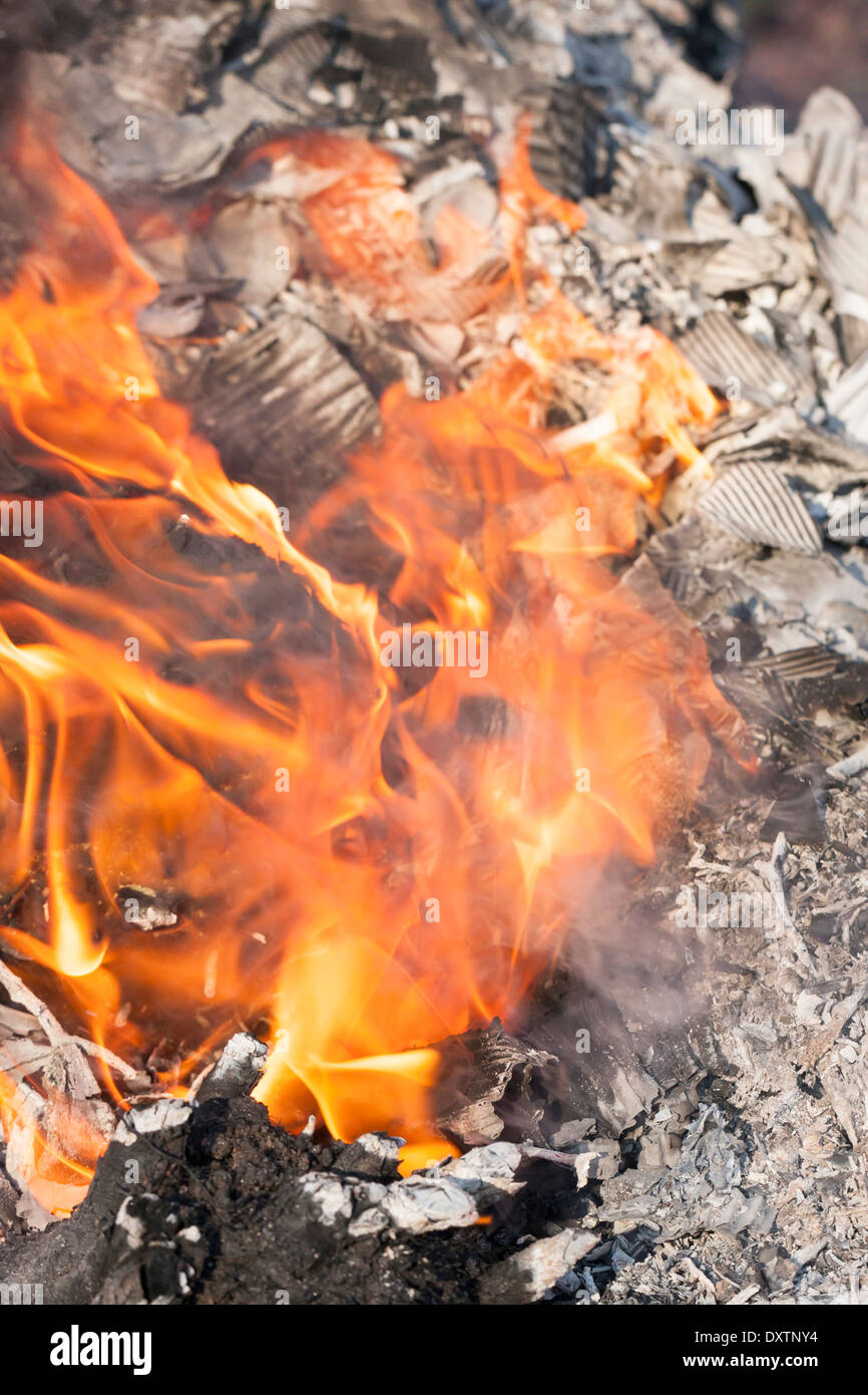 Burn ash hi-res stock photography and images - Alamy