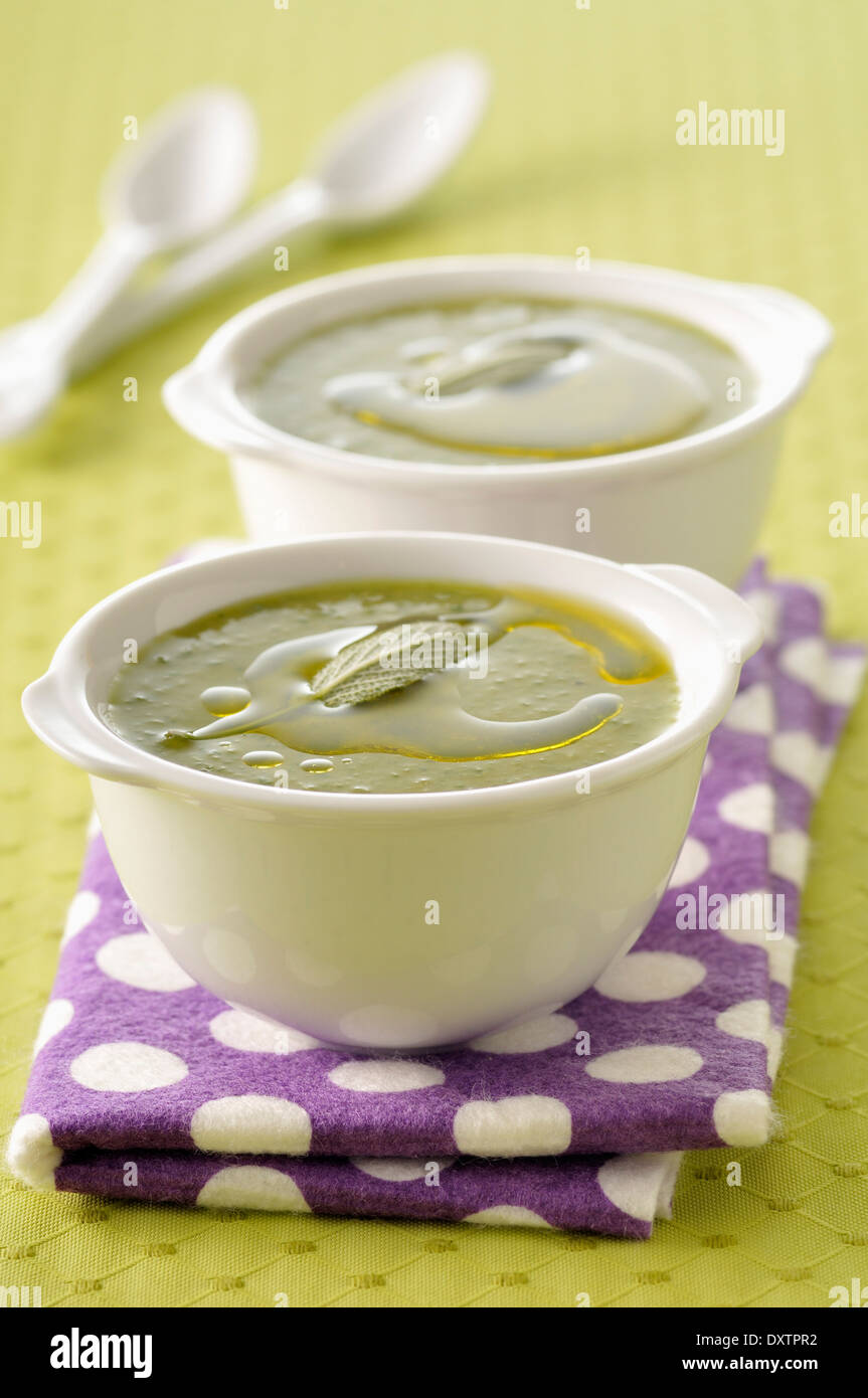 Vegetable soup with olive oil Stock Photo - Alamy