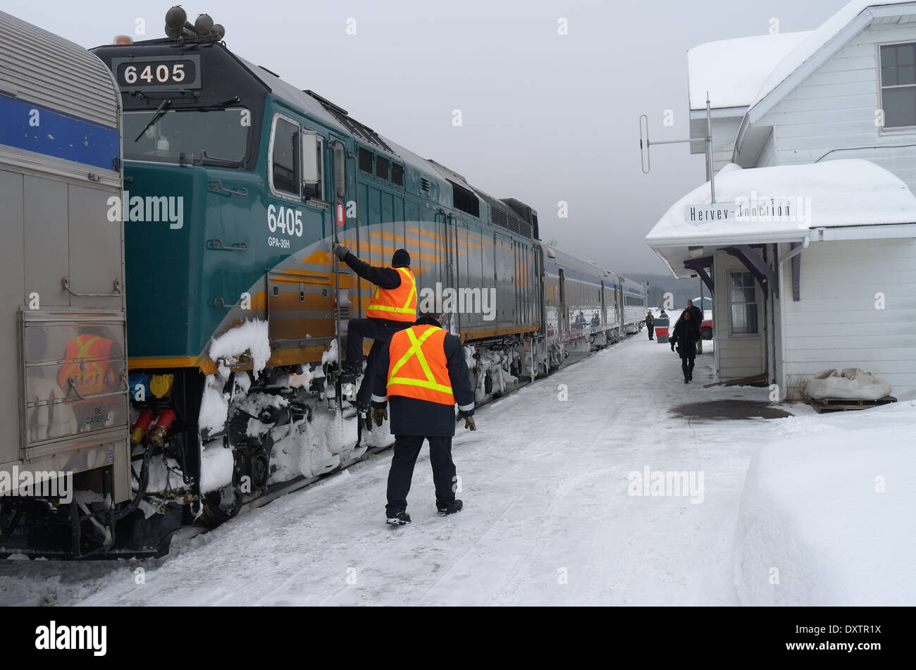 Via rail canadian train hi-res stock photography and images - Alamy