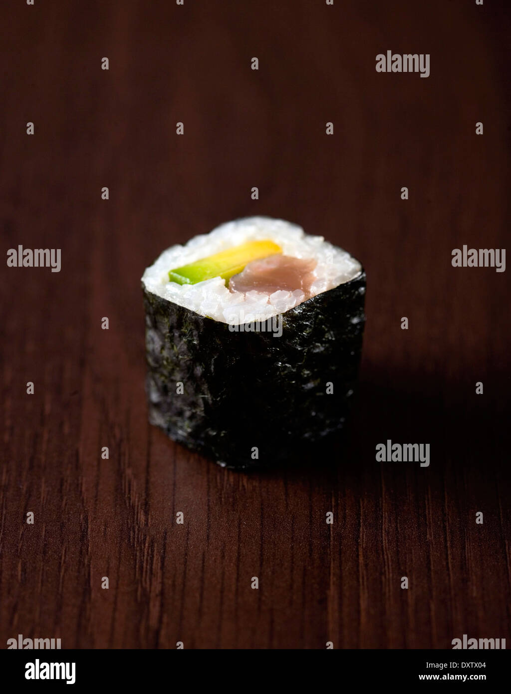 Avocado makis hi-res stock photography and images - Alamy