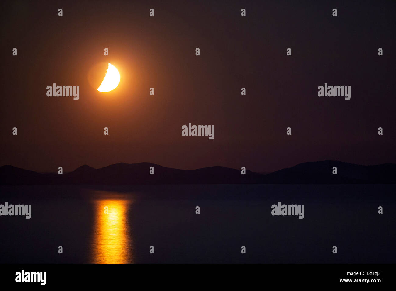 Partial reflection in sea hi-res stock photography and images - Alamy