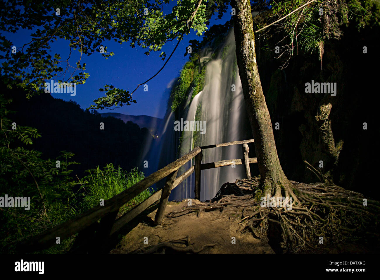Illuminated waterfall scene hi-res stock photography and images - Alamy