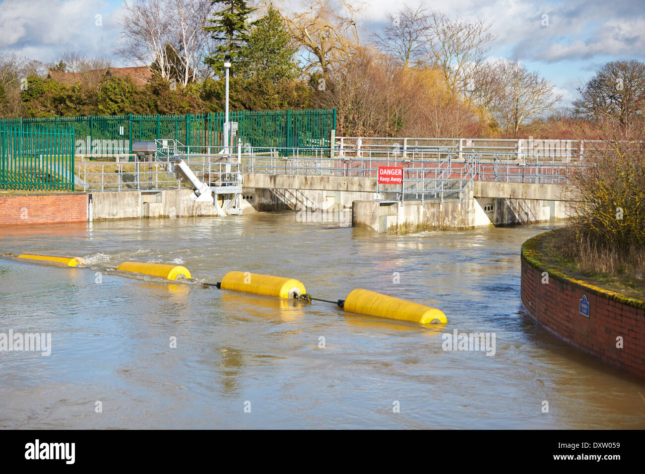 General view of the Jubilee River flood defence scheme on the River ...