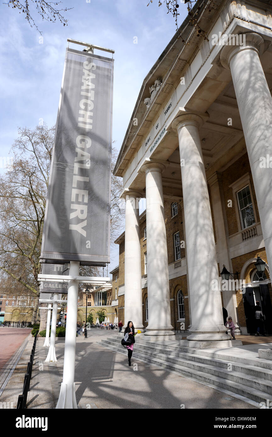 Saatchi gallery london hi-res stock photography and images - Alamy