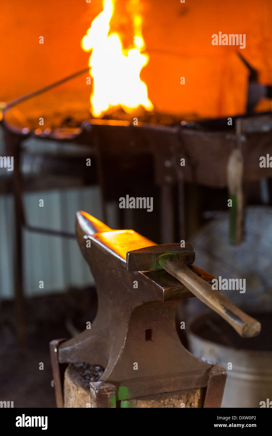 Working forge of the blacksmith in old shop Stock Photo - Alamy