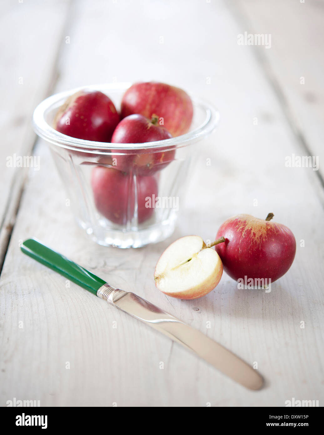 Mini apples hi-res stock photography and images - Alamy