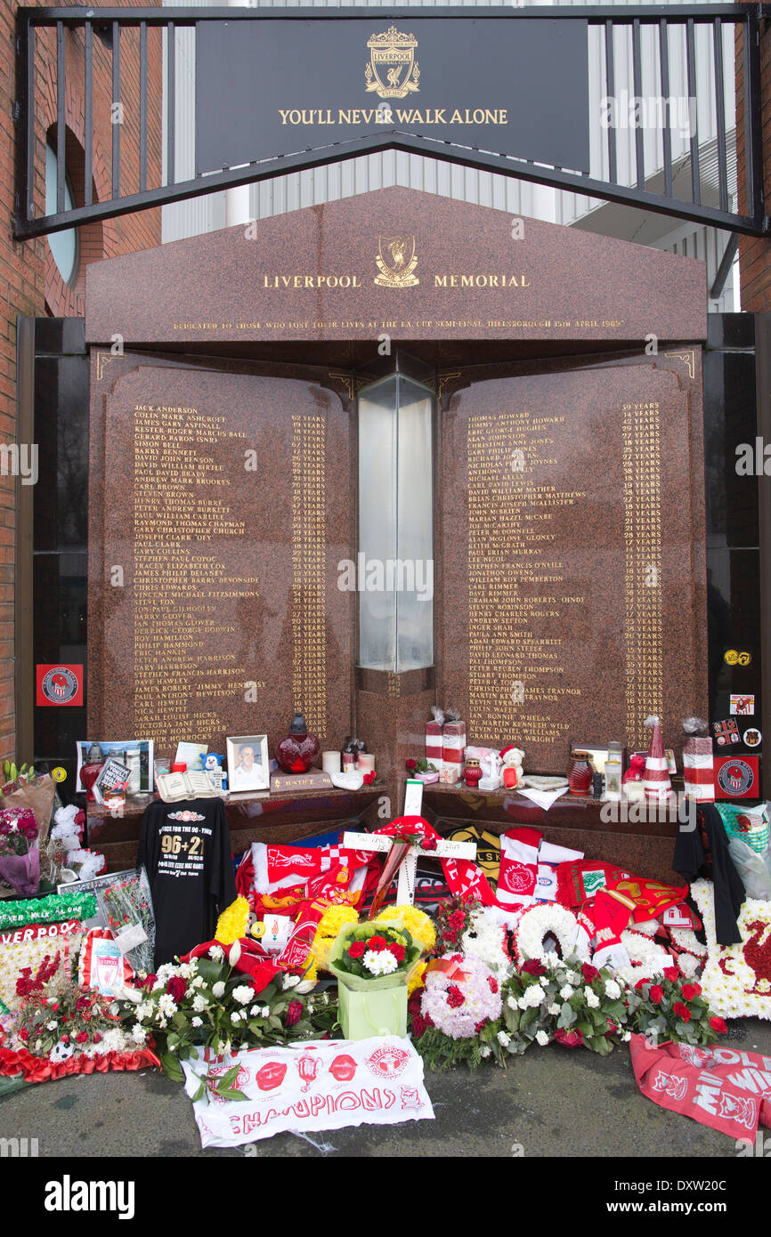 Tributes for the 96 Liverpool supporters who died at Hillsborough ...