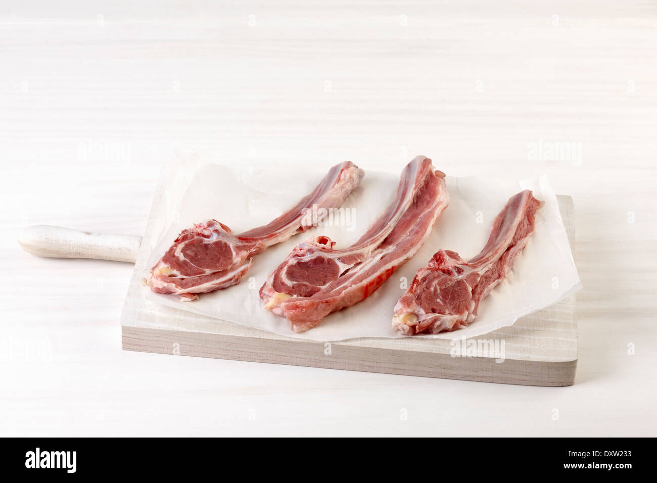 Raw lamb chops Stock Photo - Alamy