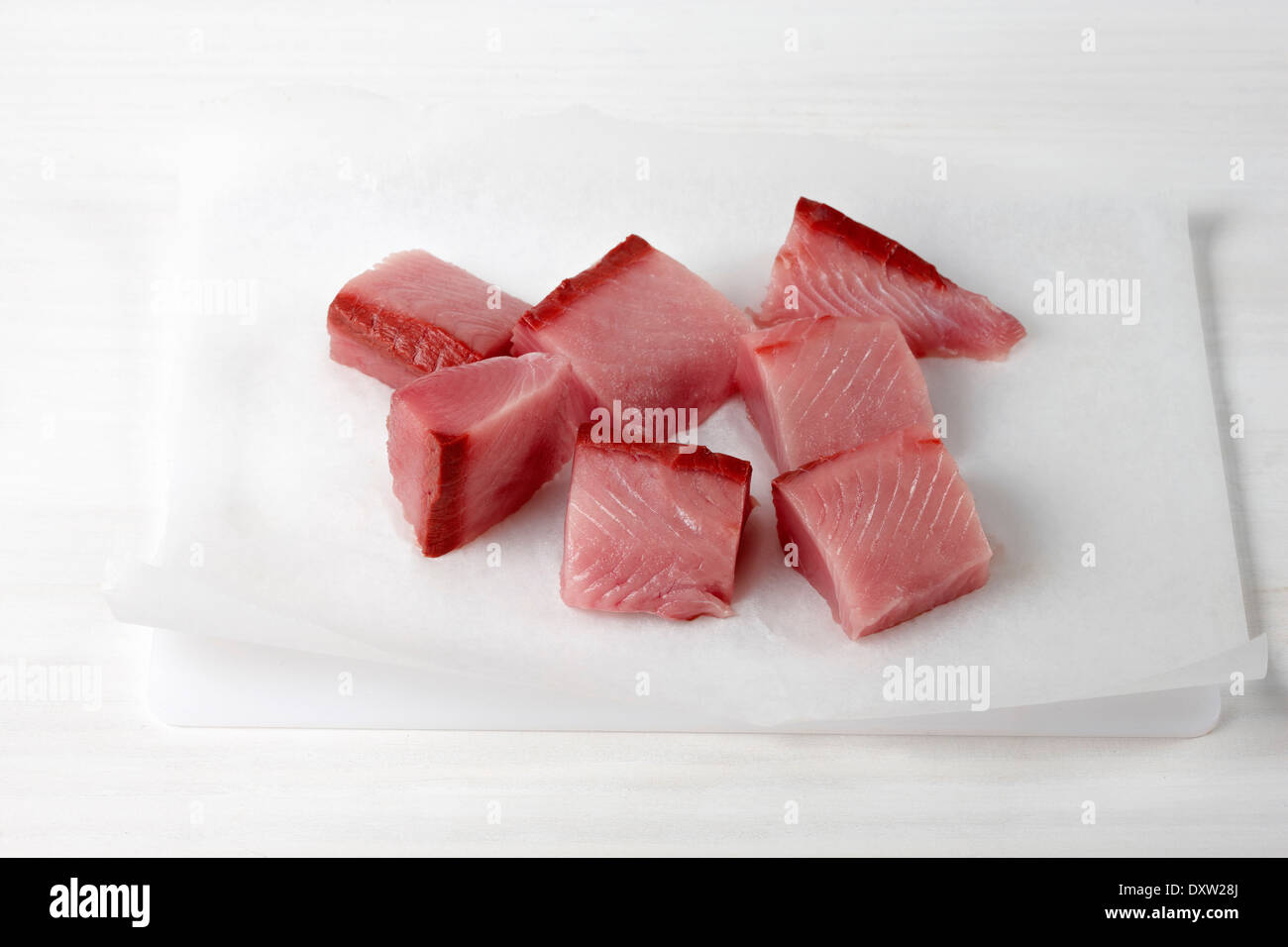 Raw diced red tuna Stock Photo - Alamy