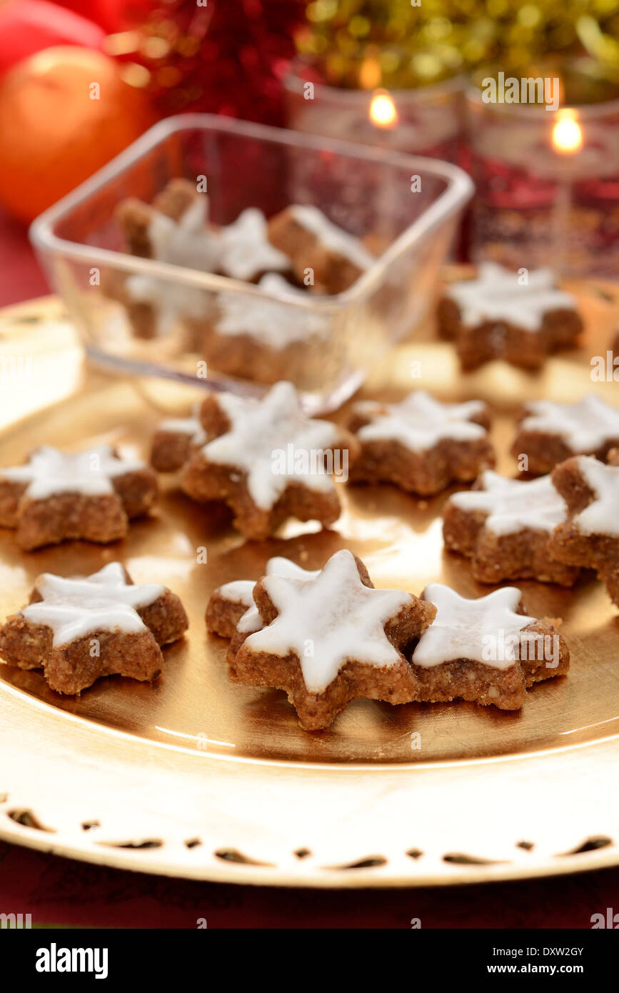 Star shaped cinnamon hi-res stock photography and images - Alamy