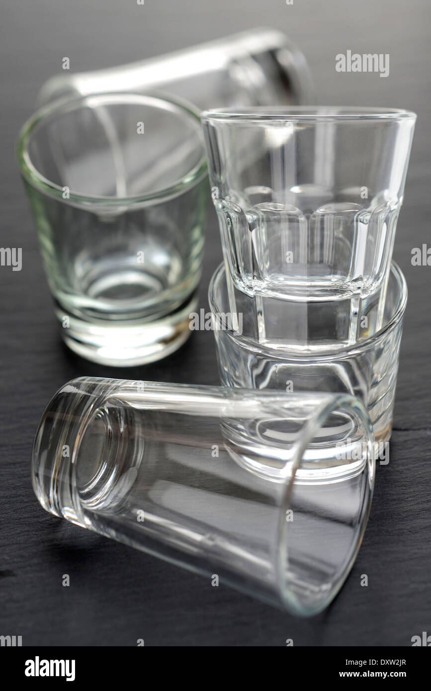 Empty glasses hi-res stock photography and images - Alamy