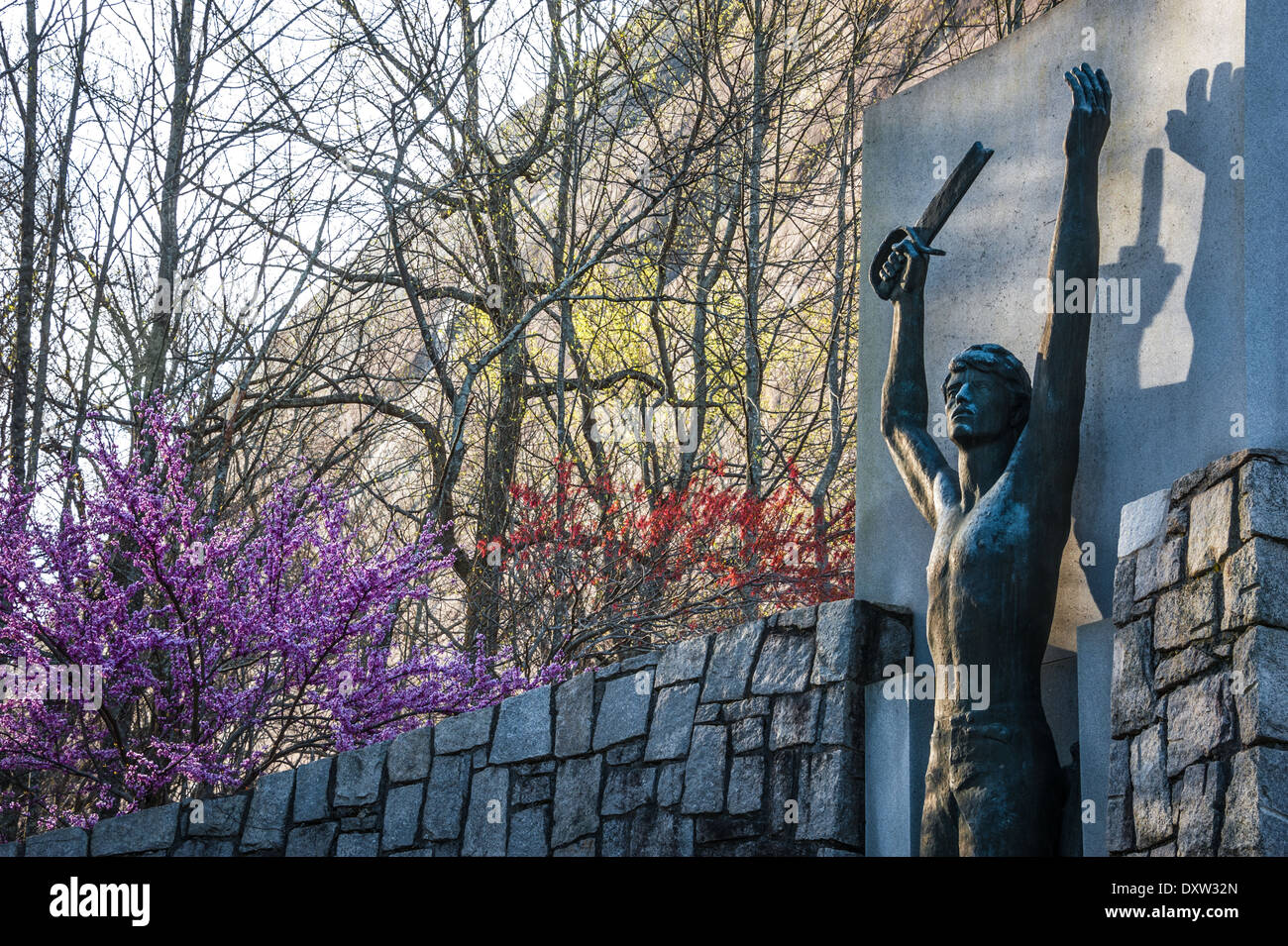 Statue Soldier Stone High Resolution Stock Photography and Images - Alamy