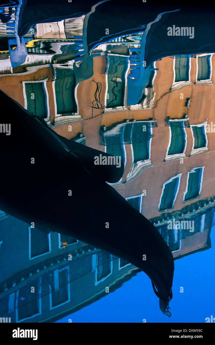 Gondola shapes hi-res stock photography and images - Alamy