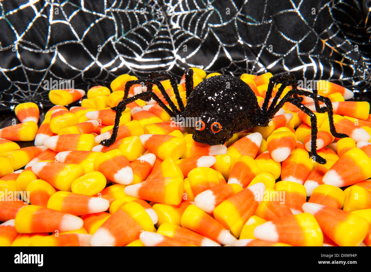 Halloween candy hi-res stock photography and images - Alamy