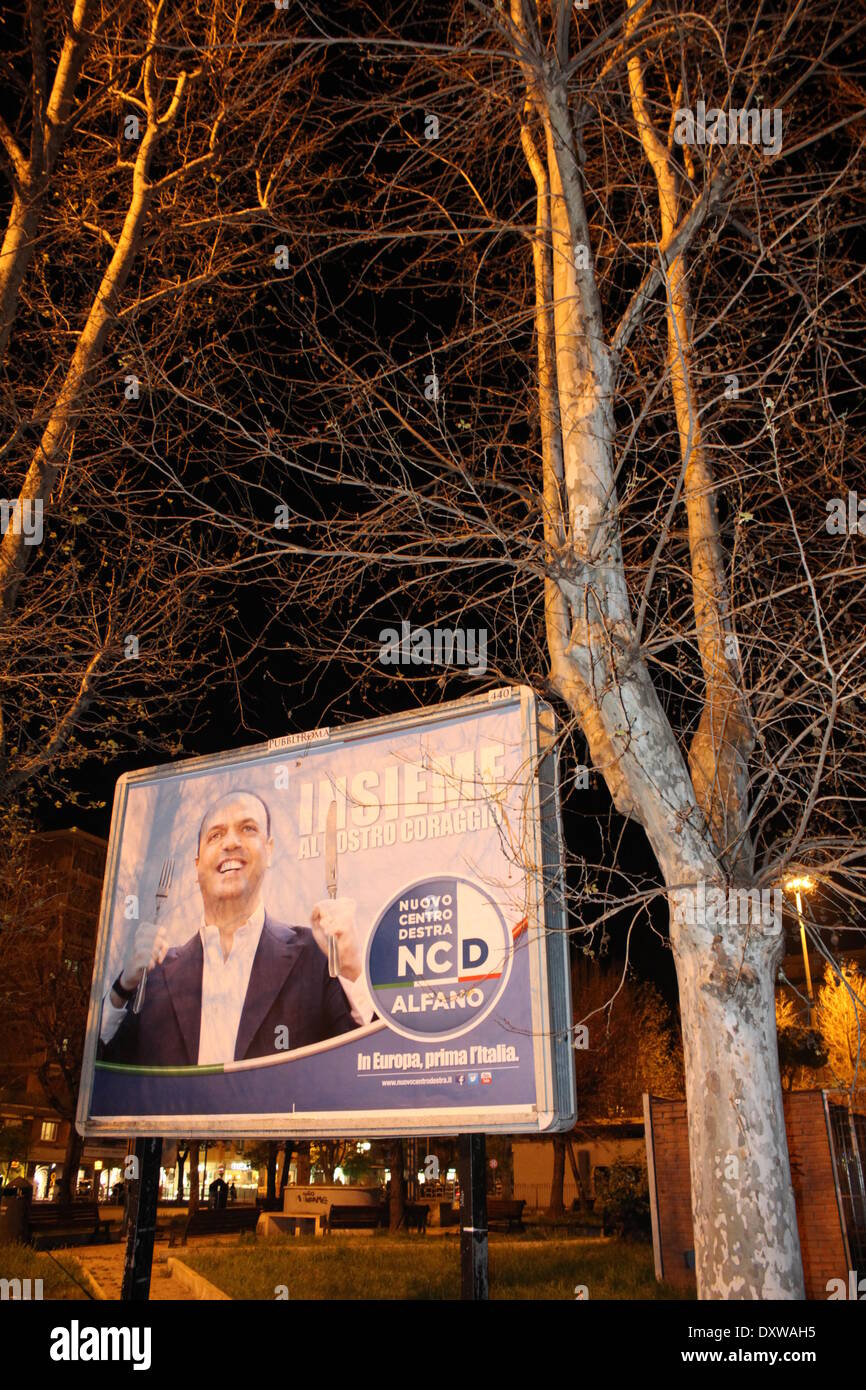 Fat man rome italy hi-res stock photography and images - Alamy