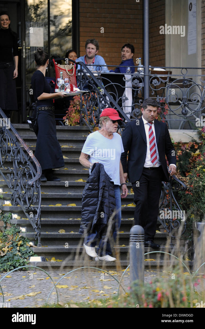 Robert Redford and wife Sybille visiting Literaturhaus Cafe in ...