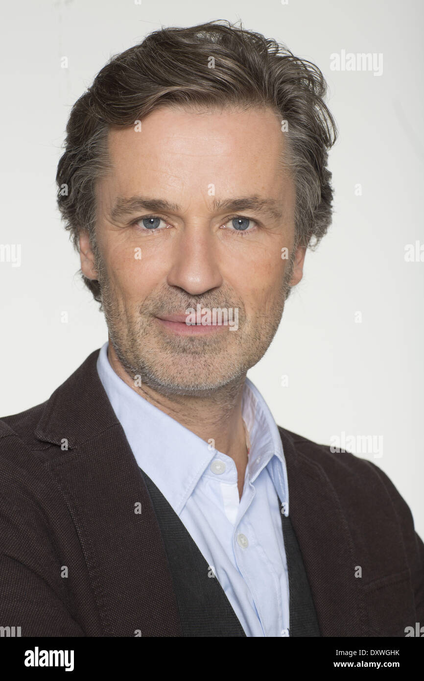 Timothy Peach promoting German ARD TV telenovela 'Rote Rosen' at Briese ...