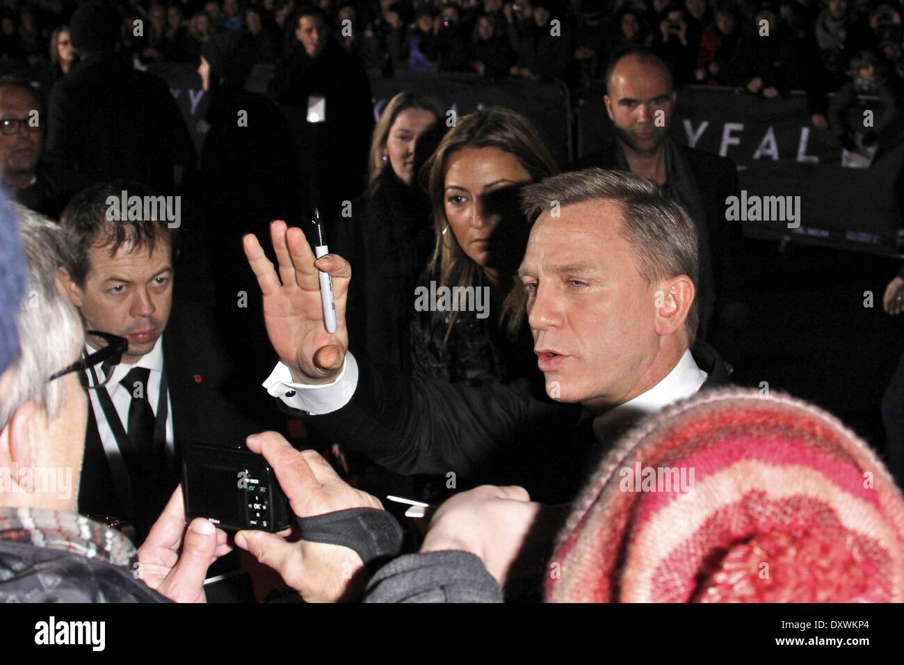 Daniel Craig at 'Skyfall - James Bond 007' premiere at movie theatre at ...