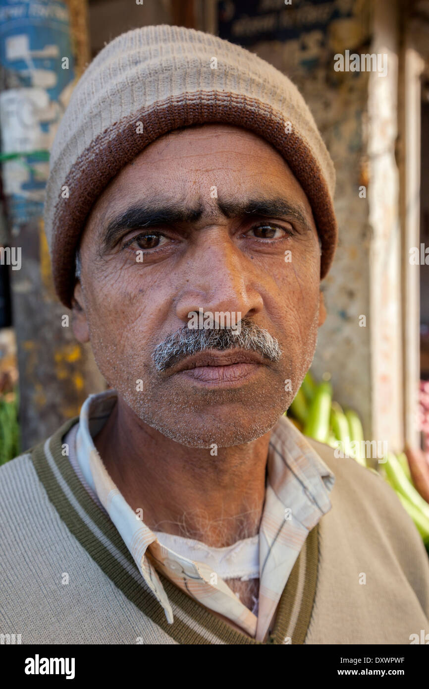 Vegetable vendor hi-res stock photography and images - Alamy