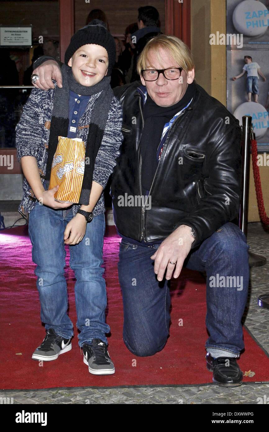 Anton Wempner Ben Becker at "Zappelphilipp" premiere at Babylon Mitte ...