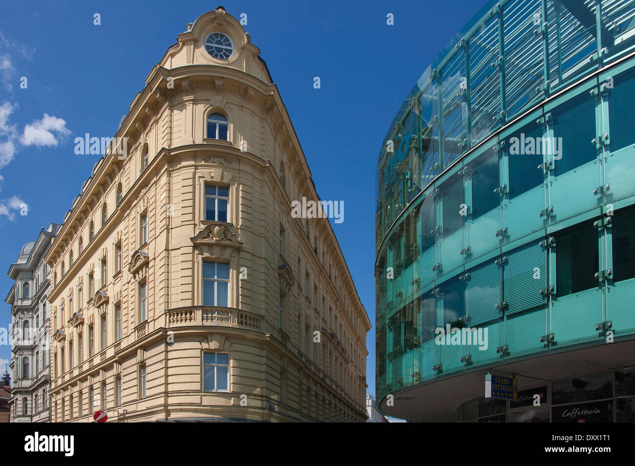 20th century modern architecture hi-res stock photography and images ...