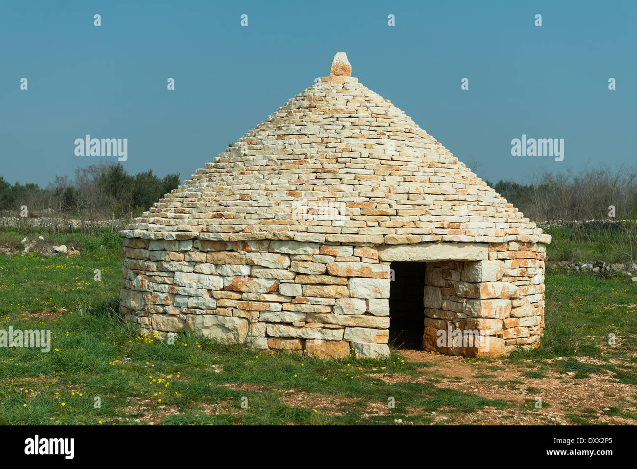 Typical ancient house exterior hi-res stock photography and images - Alamy