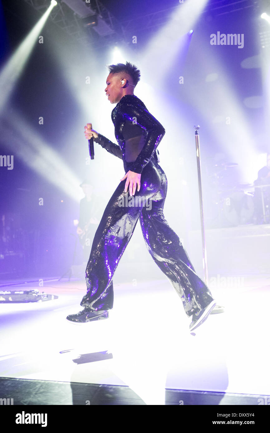 Skunk Anansie performing live in concert at Coliseu dos Recreios ...