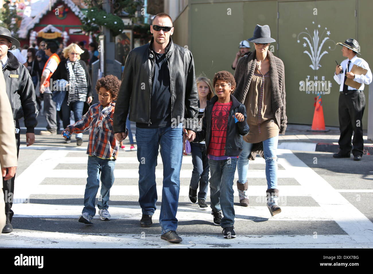 Heidi Klum seen with her children Henry Leni Lou Sulola Johan Samuel ...
