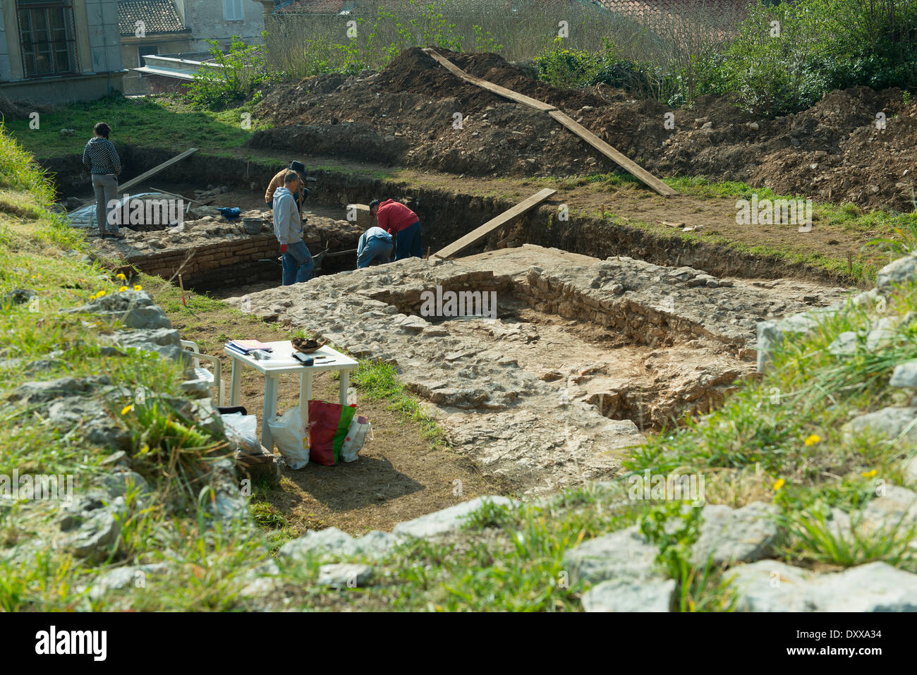 Archaeological digs hi-res stock photography and images - Alamy