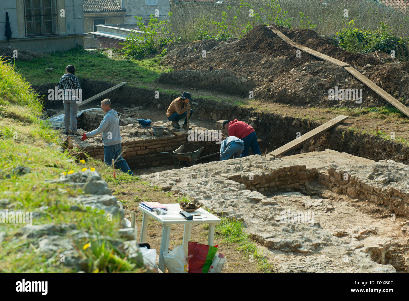 Archaeological excavations of ancient rome hi-res stock photography and ...