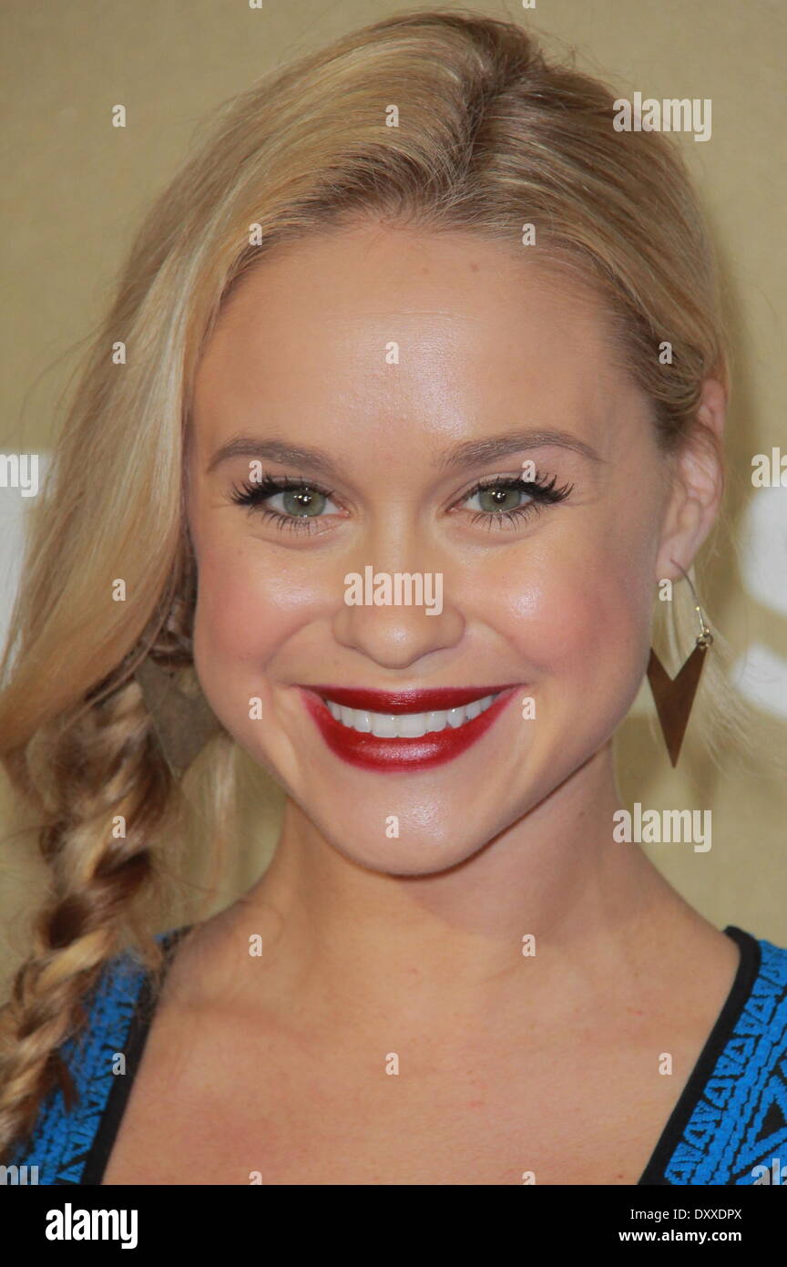 Becca Tobin CNN Heroes: An All-Star Tribute held at The Shrine ...