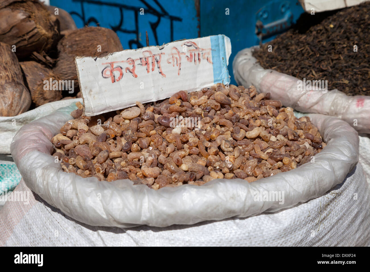 Gum arabic sale in market hi-res stock photography and images - Alamy