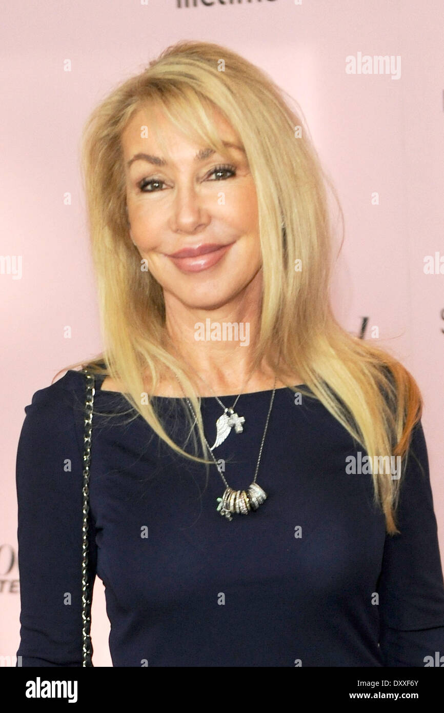 Linda Blue's Instagram, Twitter & Facebook on IDCrawl