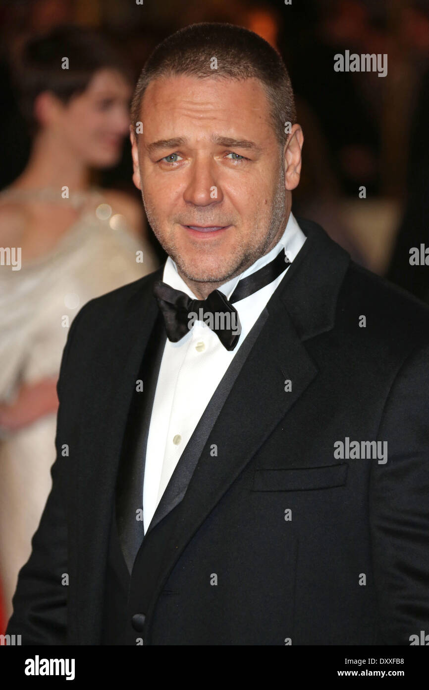 Russell Crowe Les Miserables Poster